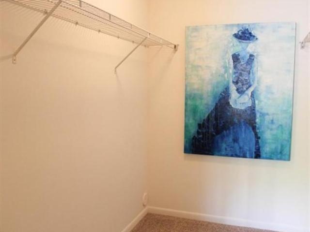 1 Br, 1 bath, Apartment 8210 Peters Rd