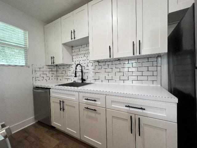 1 Br, 1 bath, Apartment 821 2nd Street North