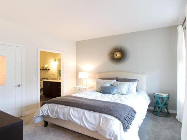 1 Br, 1 bath, Apartment 82 North Main Street