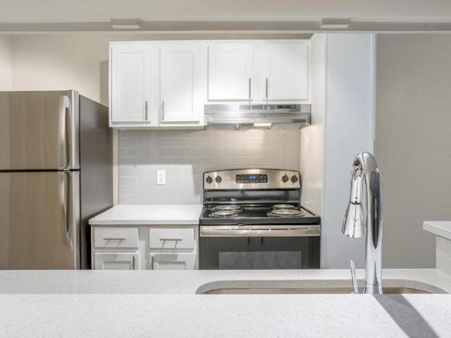 1 Br, 1 bath, Apartment 839 Scaleybark Road