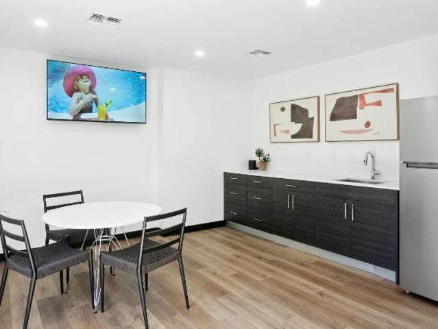 1 Br, 1 bath, Apartment 8330 N 19th Ave
