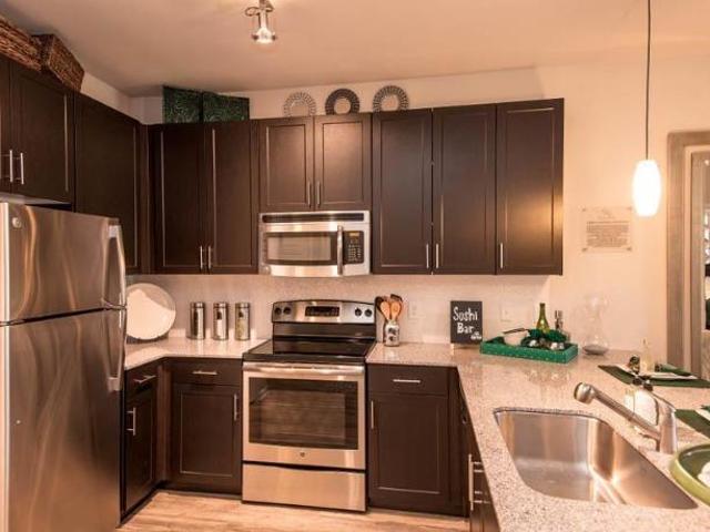 1 Br, 1 bath, Apartment 8444 East Indian School Road
