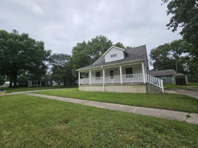 1 Br, 1 bath, Apartment 847 S Cedar