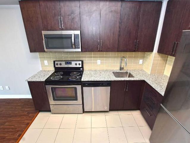 1 Br, 1 bath, Apartment 840 Queens Plate Drive