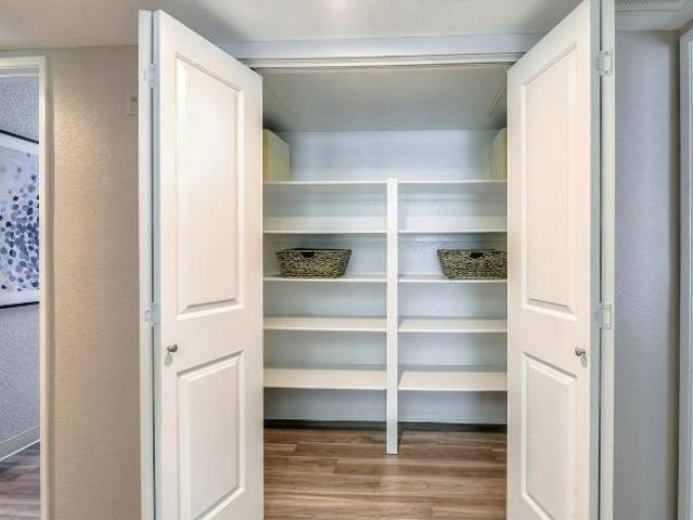 1 Br, 1 bath, Apartment 841 Regulo Place