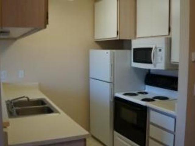 1 Br, 1 bath, Apartment 841 16th Street