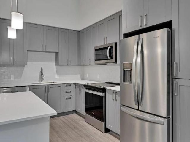 1 Br, 1 bath, Apartment 8500 Cleary Blvd