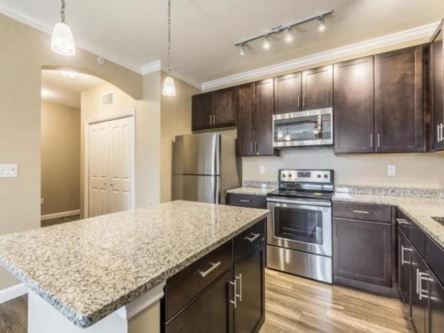 1 Br, 1 bath, Apartment 85 Washington Street