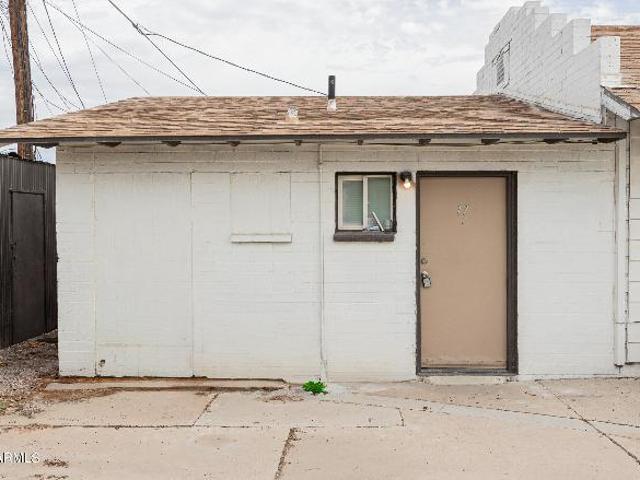1 Br, 1 bath, Apartment 864 E Chandler Boulevard