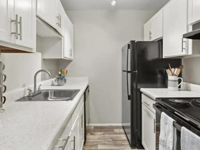 1 Br, 1 bath, Apartment 8665 E Speedway Blvd