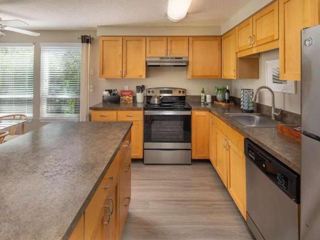 1 Br, 1 bath, Apartment 8635 SW Maverick Terrace