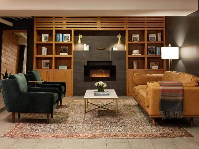 1 Br, 1 bath, Apartment 888 Hilgard Ave