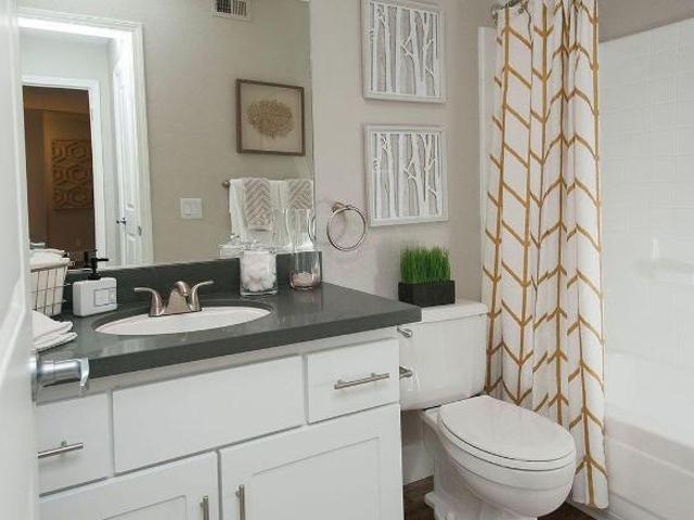 1 Br, 1 bath, Apartment 8800 Sierra College Blvd