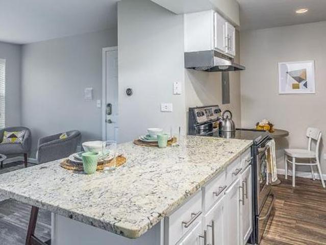 1 Br, 1 bath, Apartment 896 Benedetti Dr