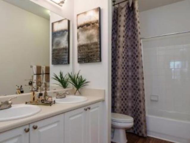 1 Br, 1 bath, Apartment 89 Woodward Ave SE