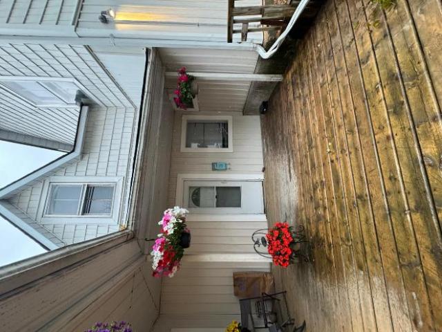 1 Br, 1 bath, Apartment 8 Peel Street