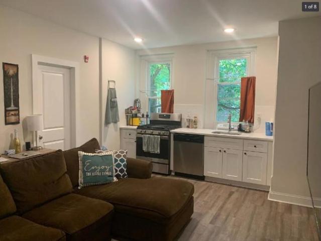 1 Br, 1 bath, Apartment 908 S 47th St