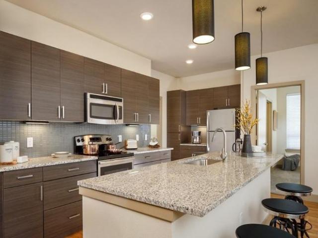1 Br, 1 bath, Apartment 900 Grange Hall Drive