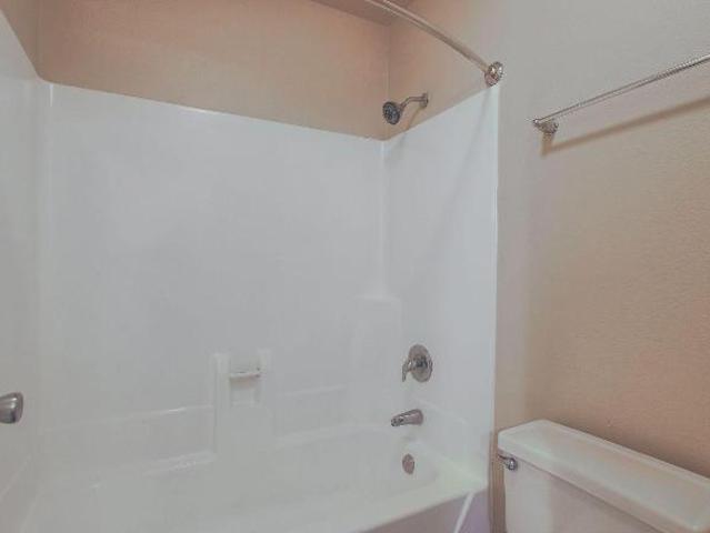 1 Br, 1 bath, Apartment 901 S Dobson Rd