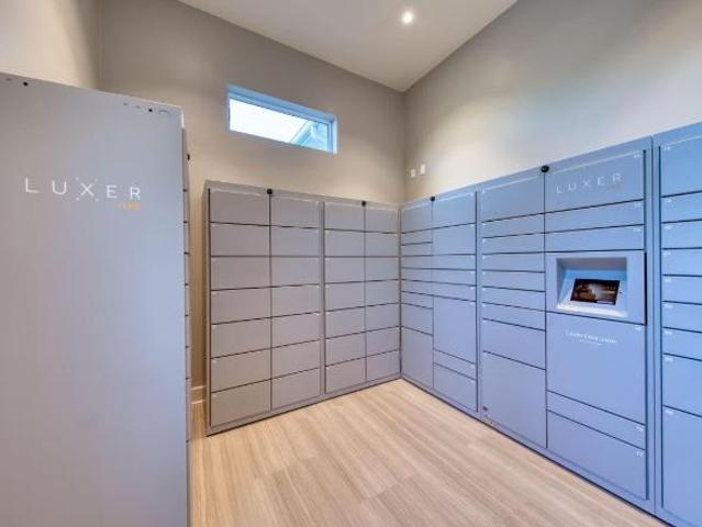 1 Br, 1 bath, Apartment 90 SE Collins Ln