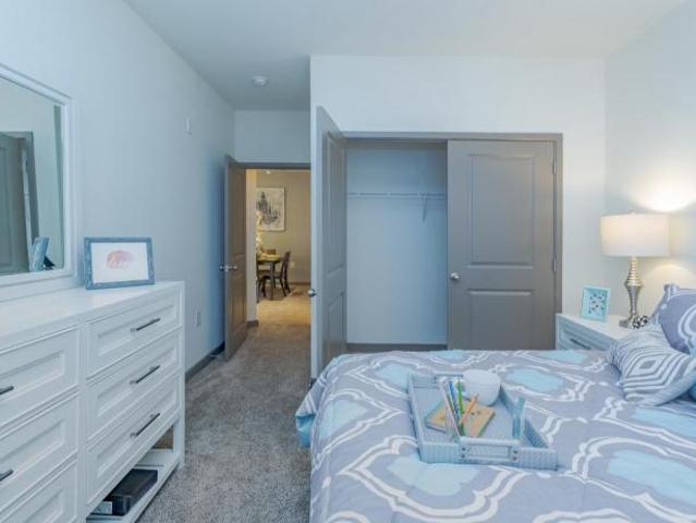 1 Br, 1 bath, Apartment 9240 Bruckhaus St