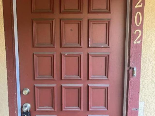 1 Br, 1 bath, Apartment 928 E 40th St