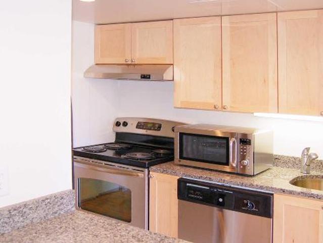 1 Br, 1 bath, Apartment 929 Massachusetts Avenue