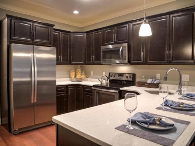 1 Br, 1 bath, Apartment 92 North Main Street