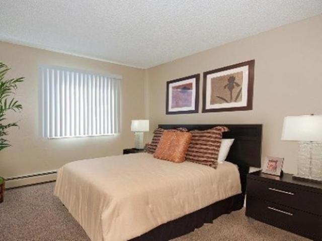 1 Br, 1 bath, Apartment 930 North Murray Boulevard