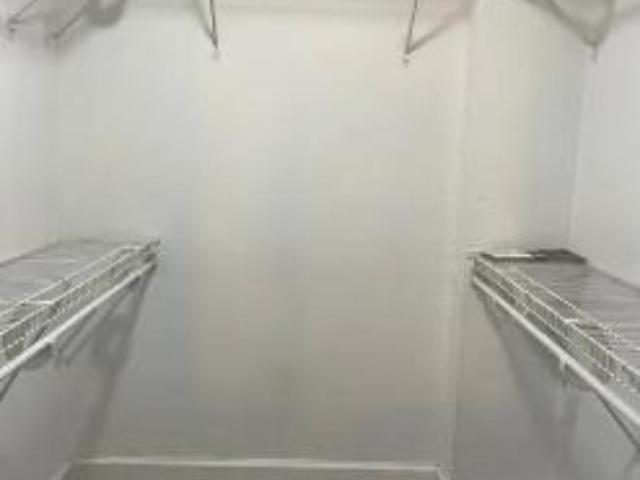 1 Br, 1 bath, Apartment 9441 Live Oak Pl