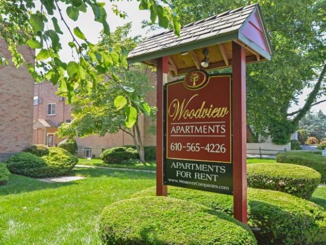 1 Br, 1 bath, Apartment 940 N Providence Rd