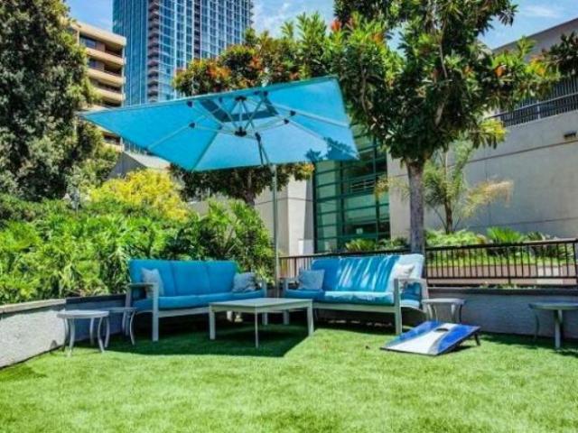 1 Br, 1 bath, Apartment 950 S Flower St