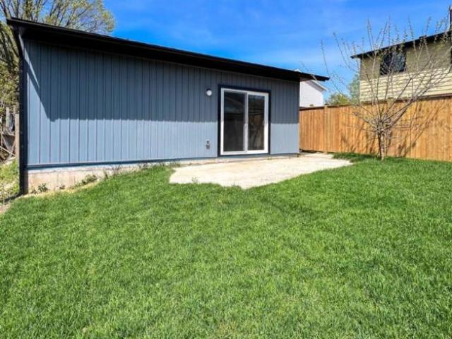 1 Br, 1 bath, Apartment 95 Leaside Dr