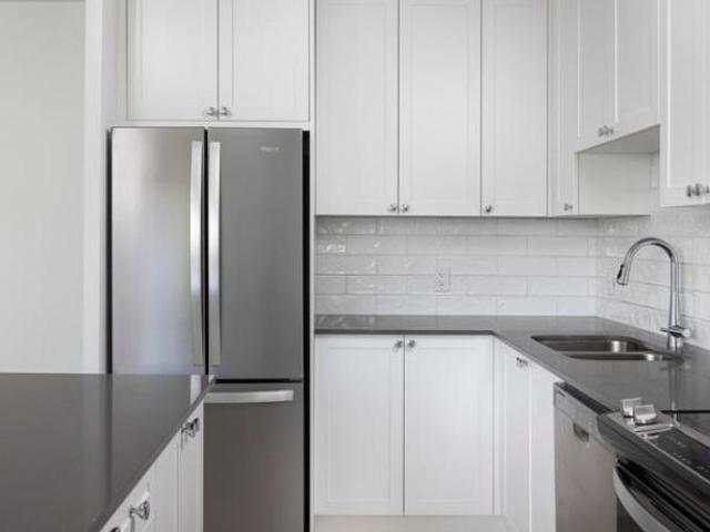 1 Br, 1 bath, Apartment 95 Paisley Blvd