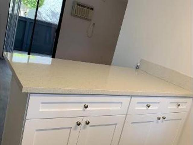 1 Br, 1 bath, Apartment 9646 Carroll Canyon Rd