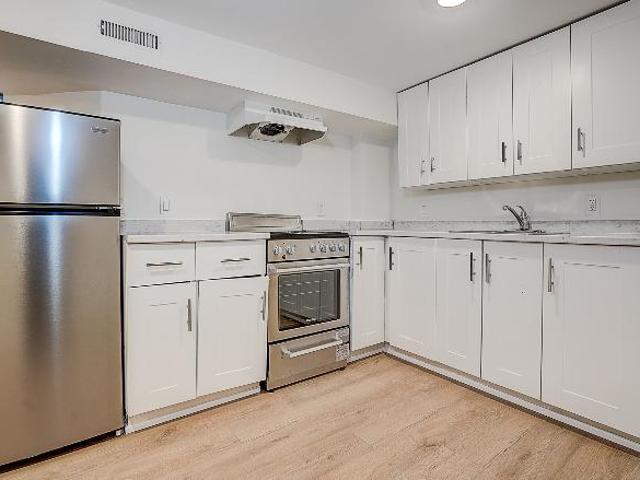 1 Br, 1 bath, Apartment 96 Wiltshire Avenue