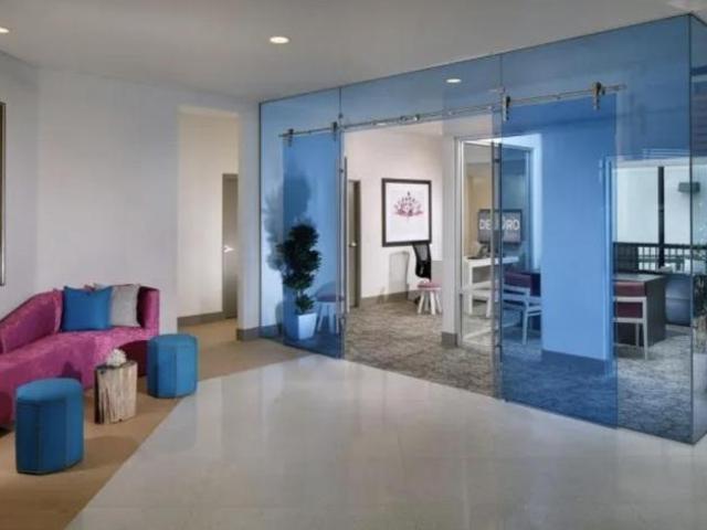 1 Br, 1 bath, Apartment 986 Broadway