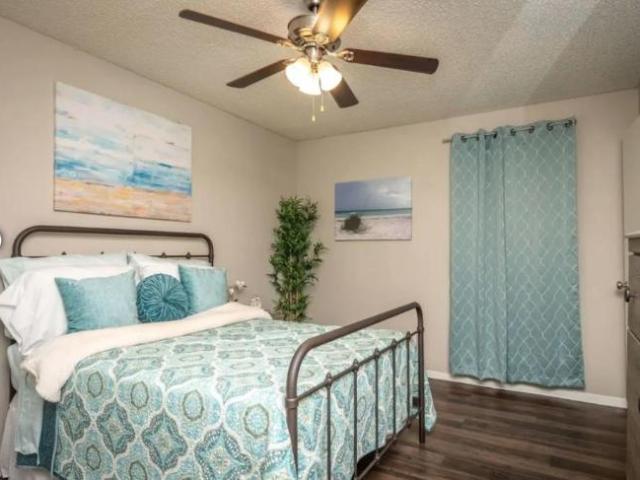 1 Br, 1 bath, Apartment 9944 Walnut Street