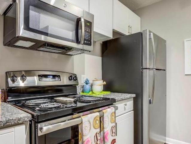 1 Br, 1 bath, Apartment 997 Johnnie Dodds Blvd