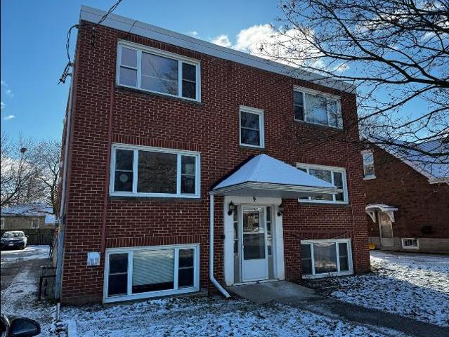 1 Br, 1 bath, Apartment 9 Martin Avenue