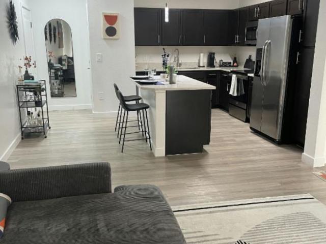 1 Br, 1 bath, Condo 4000 N Albion St