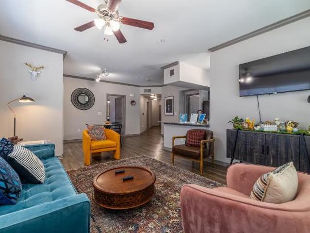 1 Br, 1 bath, Condo 4000 Sigma Rd