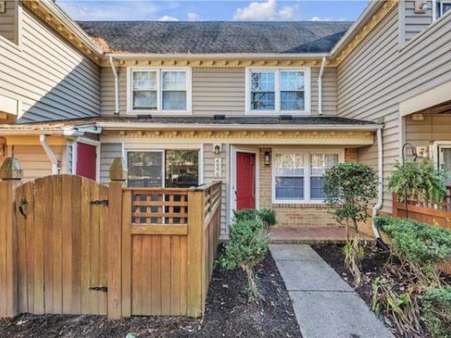 1 Br, 1 bath, Condo 400 Camberley Way