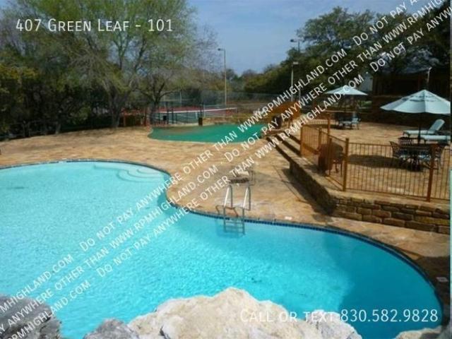 1 Br, 1 bath, Condo 400 Green Leaf