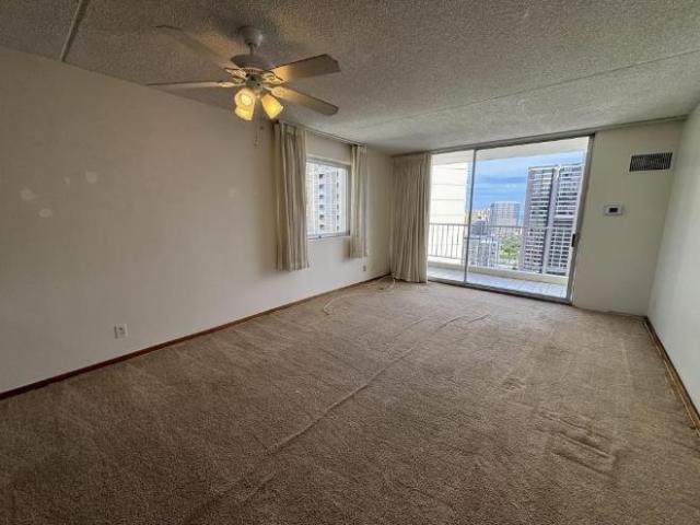 1 Br, 1 bath, Condo 400 Hobron Ln