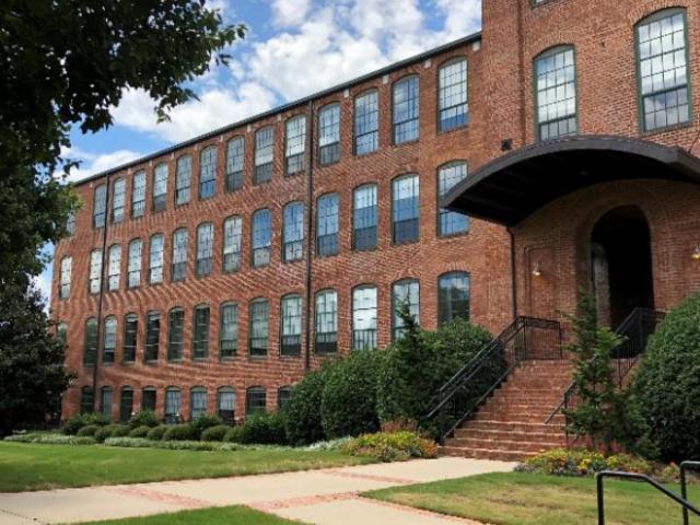 1 Br, 1 bath, Condo 400 Mills Ave