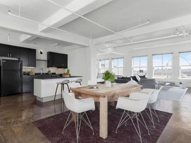 1 Br, 1 bath, Condo 400 S Main Street
