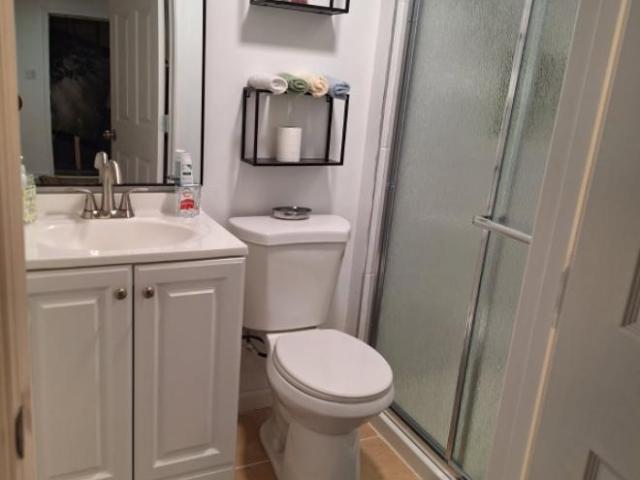 1 Br, 1 bath, Condo 4012 Bald Hill Ter Unit B