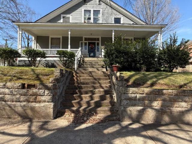 1 Br, 1 bath, Condo 401 E Broad St