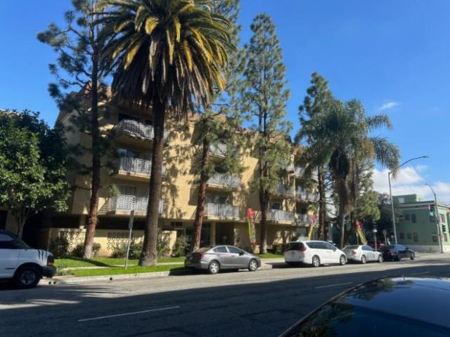 1 Br, 1 bath, Condo 401 W 6th Street